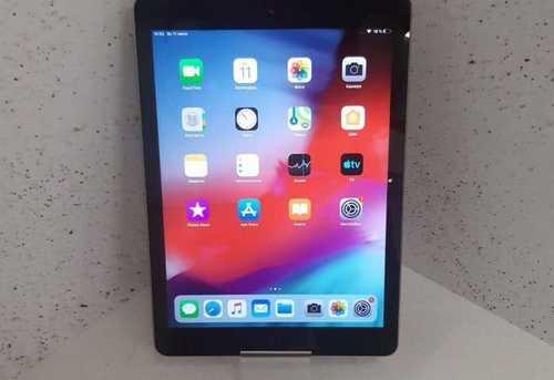 Планшет Apple iPad Air Wi-Fi 64 Гб Серый