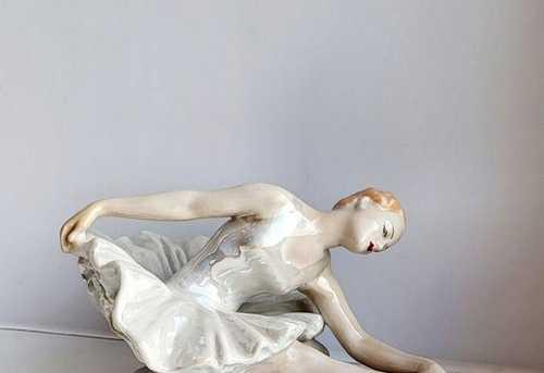 Старинная статуэтка балерина Умирающий лебедь, зав