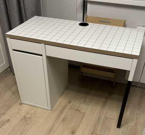 Письменный стол IKEA micke