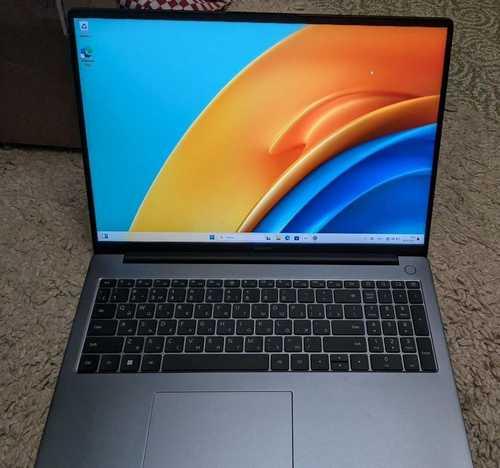 Huawei MateBook D16 2024 13700H 16/1 Tb