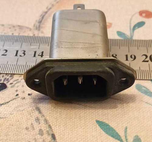 Разъём питания IEC 320 C14 "штекер", на корпус