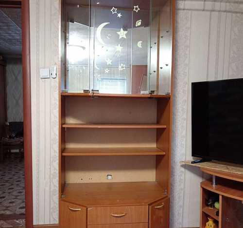 Шкаф зеркальный