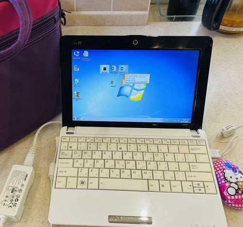 Нетбук Asus EEE PC 1005HA в рабочем состоянии