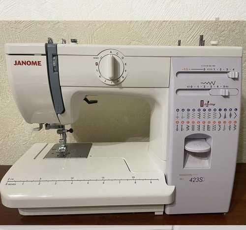 Швейная машина janome 423s