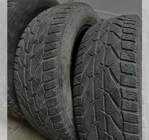 Kormoran Snow 205/60 R16