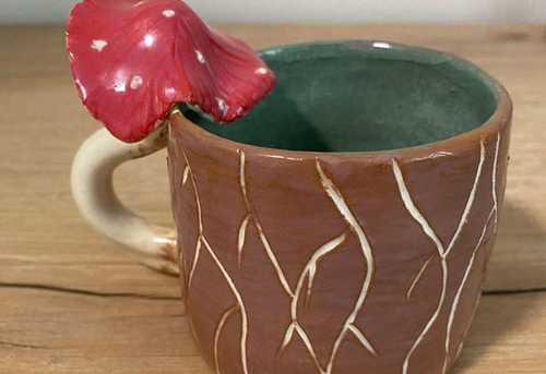 Чашка керамическая с грибом