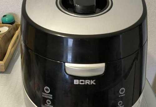 Мультиварка Bork u700