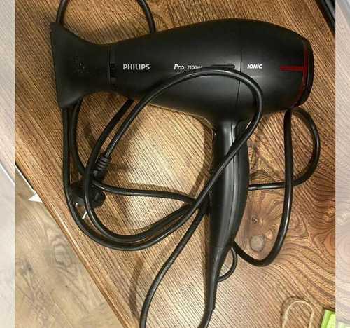 Фен Philips Pro 2100w