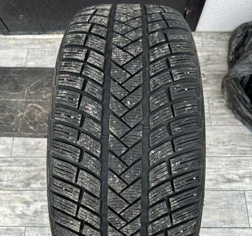 Vredestein Wintrac Pro SUV 275/45 R21 110V