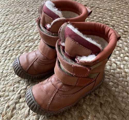 Зимние кожаные ботинки для девочки 24 размера