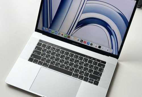 MacBook Pro 15 (2019), 256 ГБ, Core i7, 2.6 ГГц, RAM 16 ГБ, Radeon Pro 555X 4 ГБ