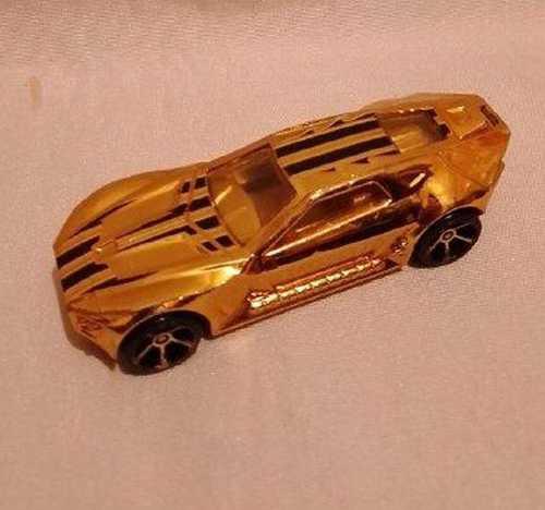 Hot Wheels Bullet Proof Gold 2015