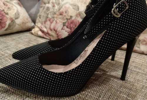Туфли женские 38 размер черные в горошек