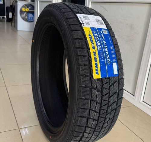 Habilead IceMax RW501 225/45 R19 96H