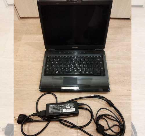 Ноутбук Toshiba Satellite U400