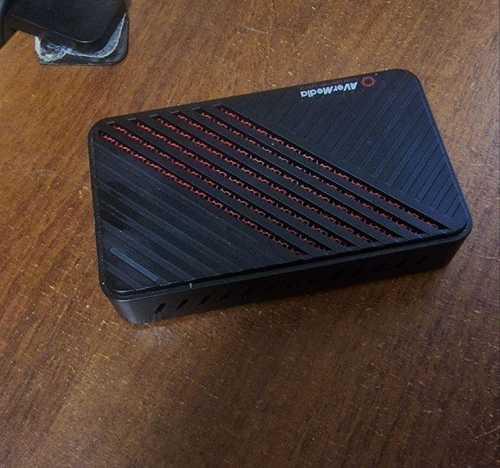 Карта видеозахвата Avermedia