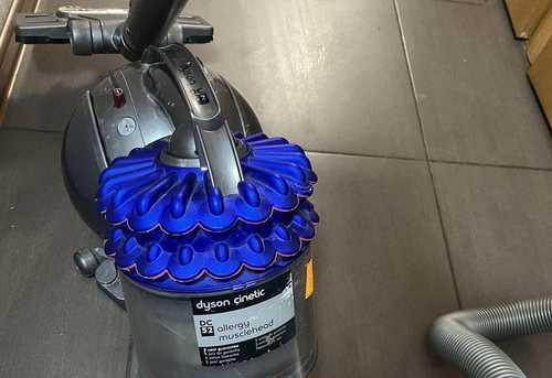 Пылесос Dyson dc52 на детали