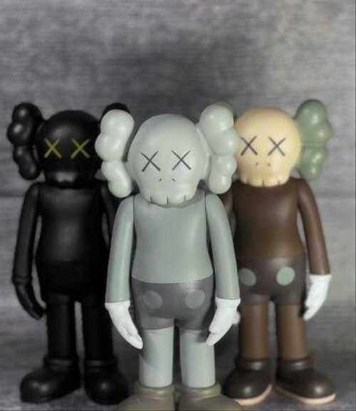 Kaws игрушка