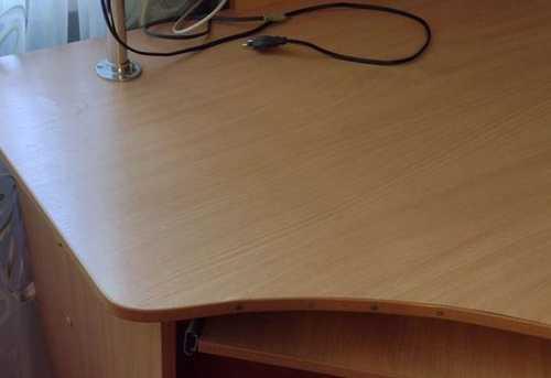 Компьютерный стол + кресло