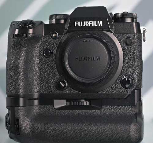 Fujifilm X-H1 с батблоком VPB-XH1