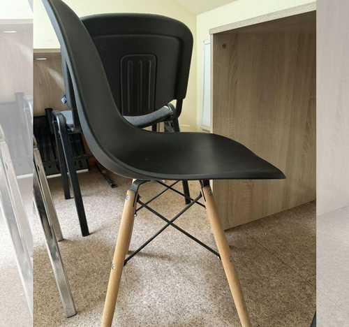 Стул IKEA eames