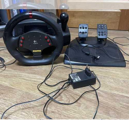 Игровой руль logitech momo racing