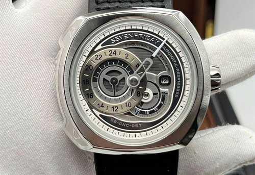 Часы Sevenfriday