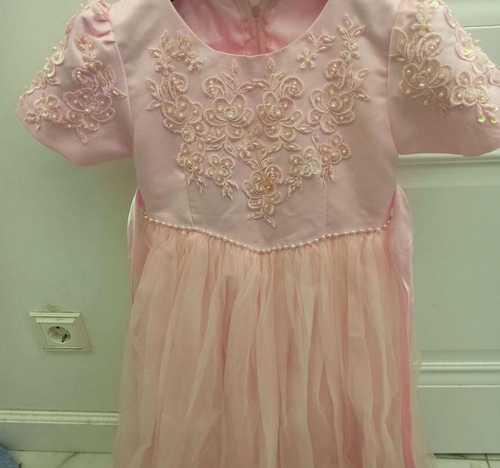 Платье для утренника для девочек розовое