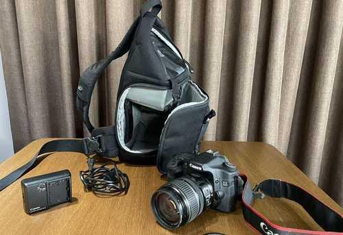 Зеркальный фотоаппарат Canon DS126211 с сумкой
