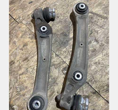 Рычаги подвески audi q5 FY 80a407155, 80a407156