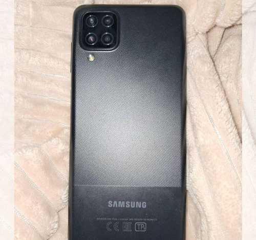 Samsung Galaxy A12, 4/64 ГБ