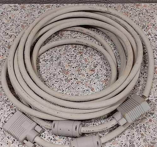 Компьютерный провод VGA