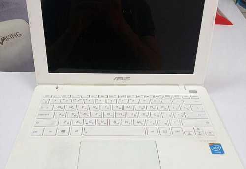 Asus x200m