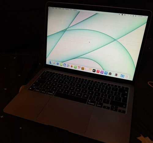 Apple Macbook Air (M1, 2020)