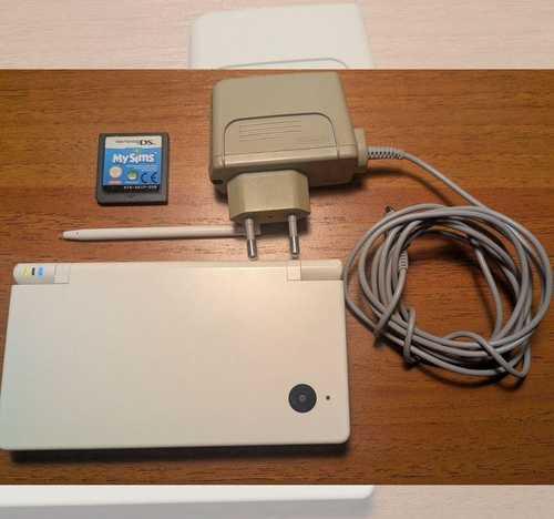 Nintendo DSi