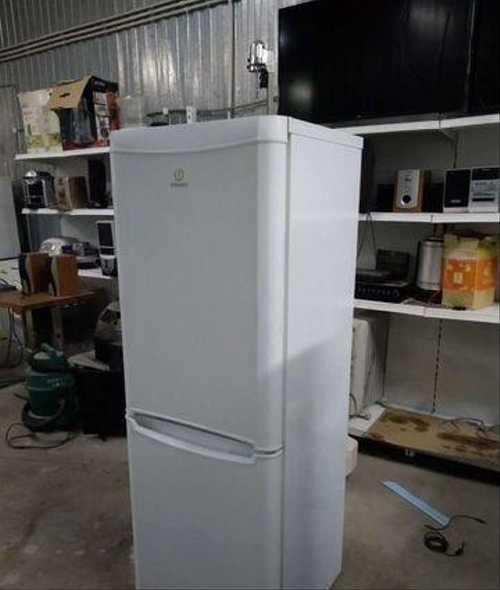Холодильник indesit B16