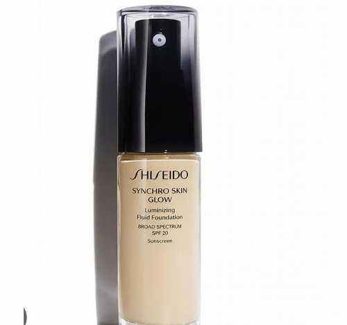 Тональный крем shiseido skin glow