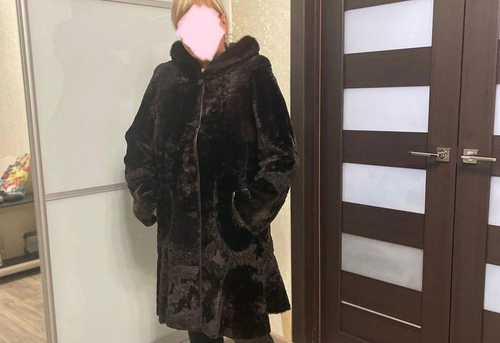 Шуба из мутона с капюшоном