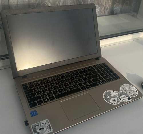 Ноутбук asus D540M