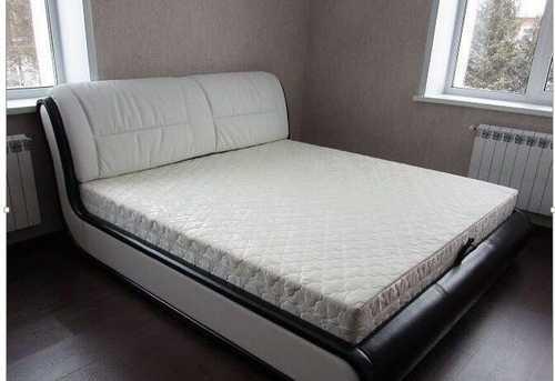 Двухспальная кровать с матрасом "барселона"