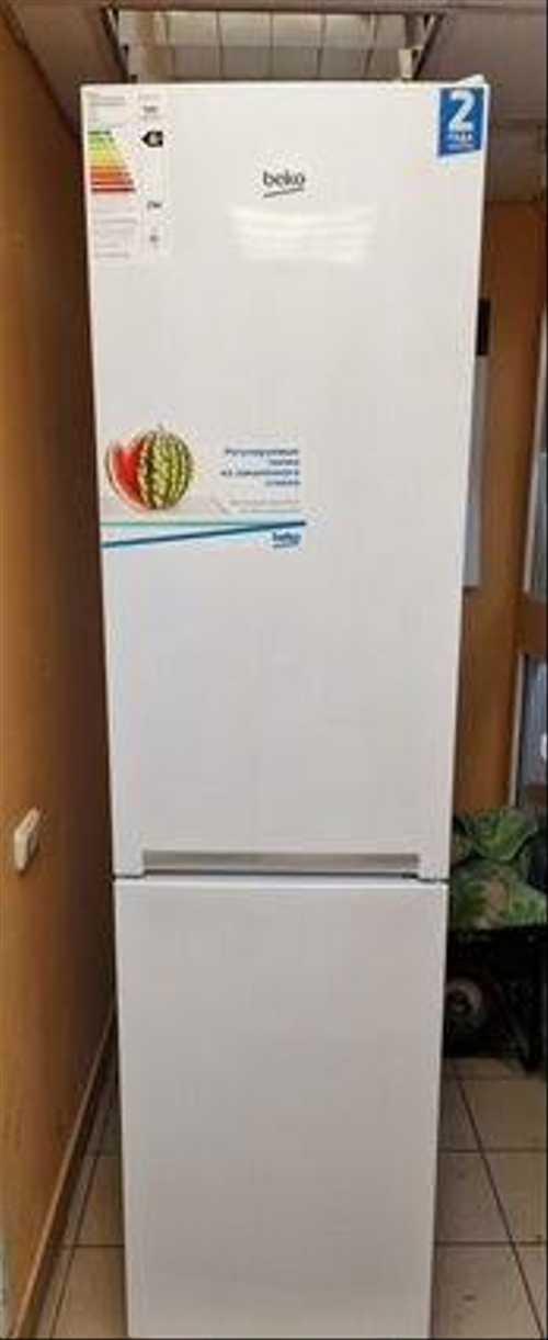 Холодильник Beko cskw 335M20 W (С)