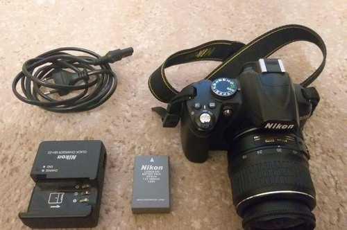 Nikon D3000 Kit