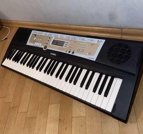 Синтезатор yamaha psr r200