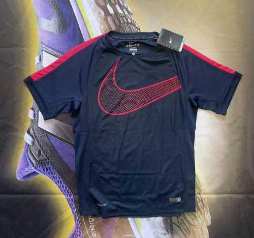 Новая футболка Nike Dry Fit (S) оригинал