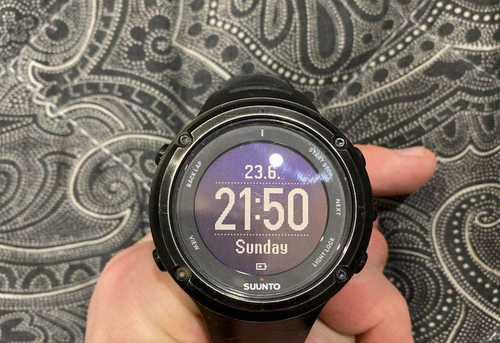 Часы suunto ambit 2