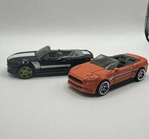 Hot wheels ford mustang gt convertible