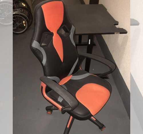 Компьютерное кресло tetchair runner