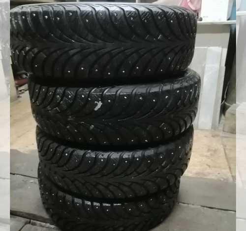 Sava Eskimo Stud 185/65 R14