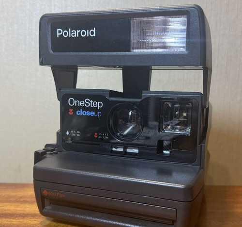 Пленочный фотоаппарат Polaroid Clouse UP 600