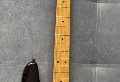 Бас гитара fender avri'57 MIM